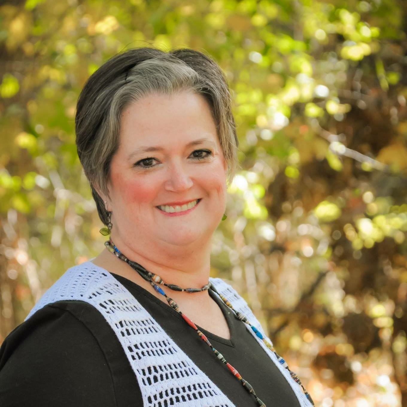 Oversharing Humor Writer Heather Davis Connects With Moms Everywhere 
